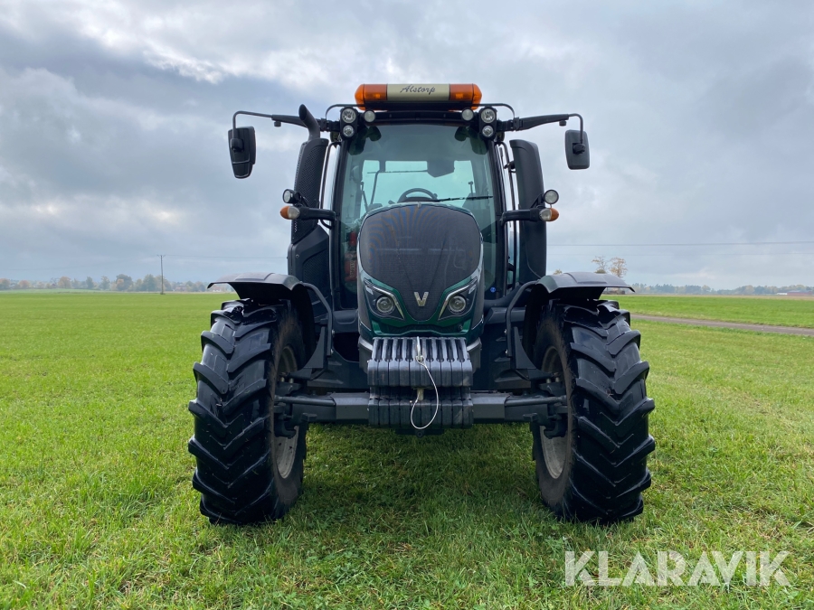 Traktor Valtra N134 Versu, Laholm, Klaravik auktioner