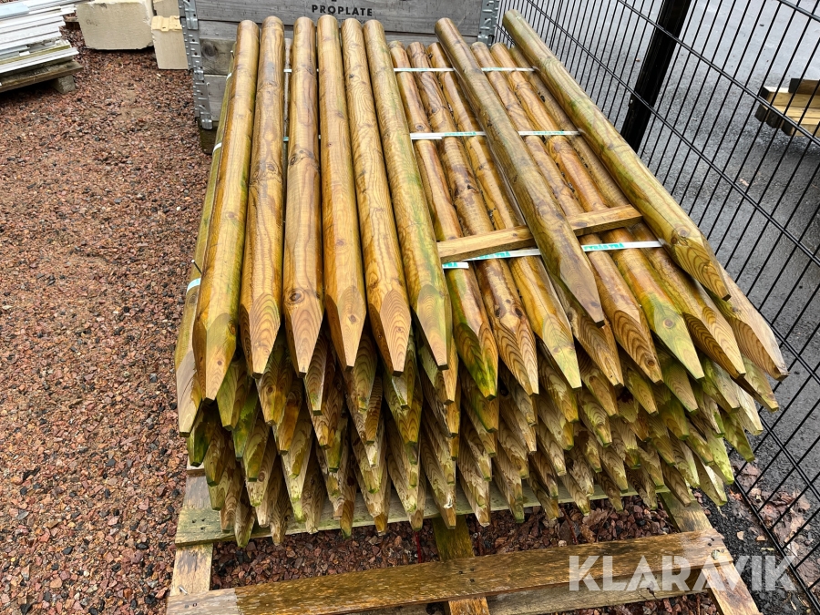 Staketstolpar tryckimpregnerade ca 120 st, Halmstad, Klaravi