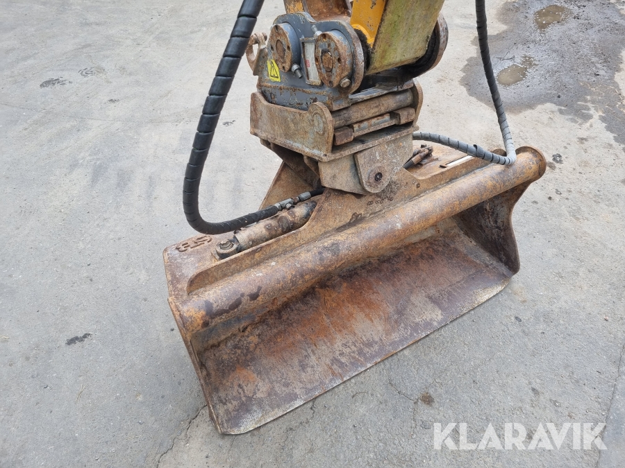 Grävmaskin Hanix H26B, Haninge, Klaravik auktioner