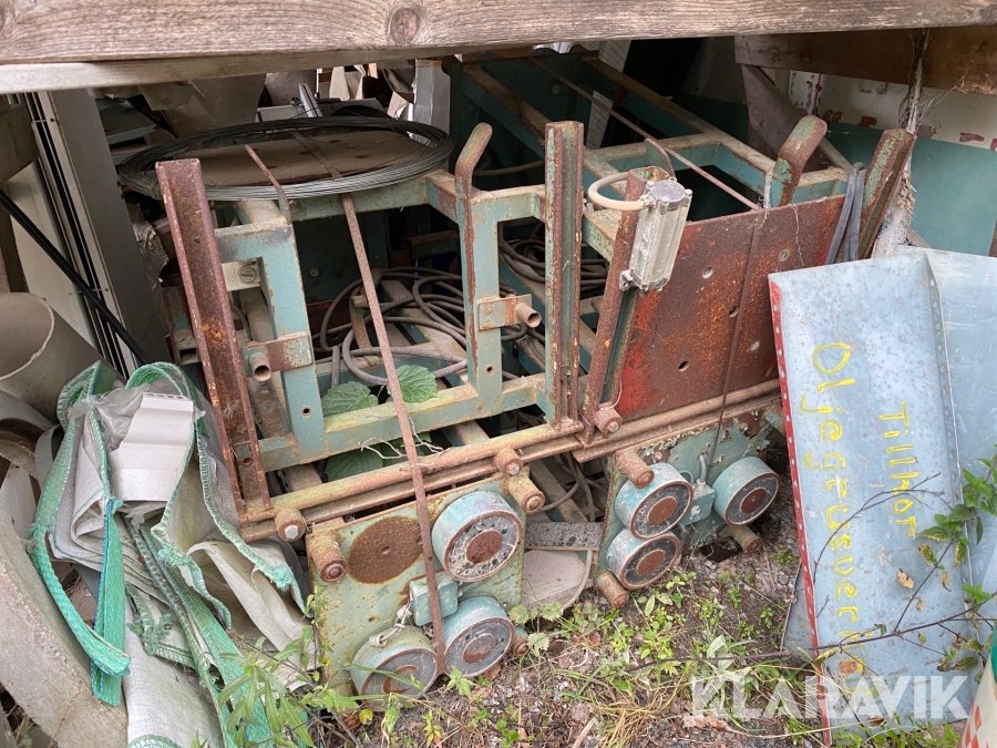 Takstolspress med pressbord Randek, Linköping, Klaravik auk