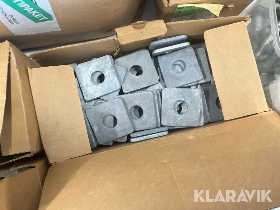 Bult och mutter div olika storlekar, Stockholm, Klaravik auk