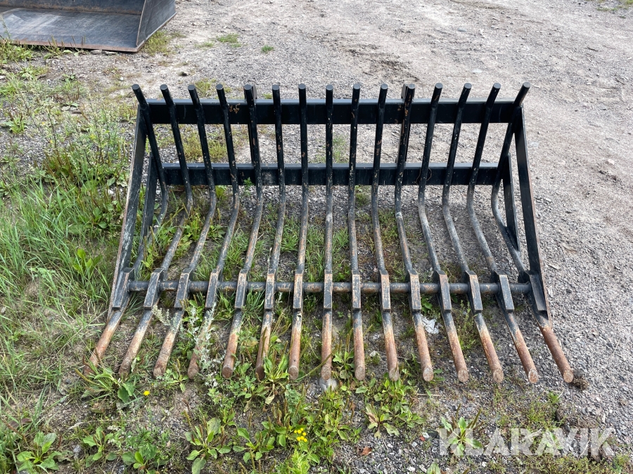 Stengrep SE 1.60m, Västervik, Klaravik auktioner