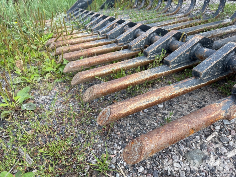 Stengrep SE 1.60m, Västervik, Klaravik auktioner