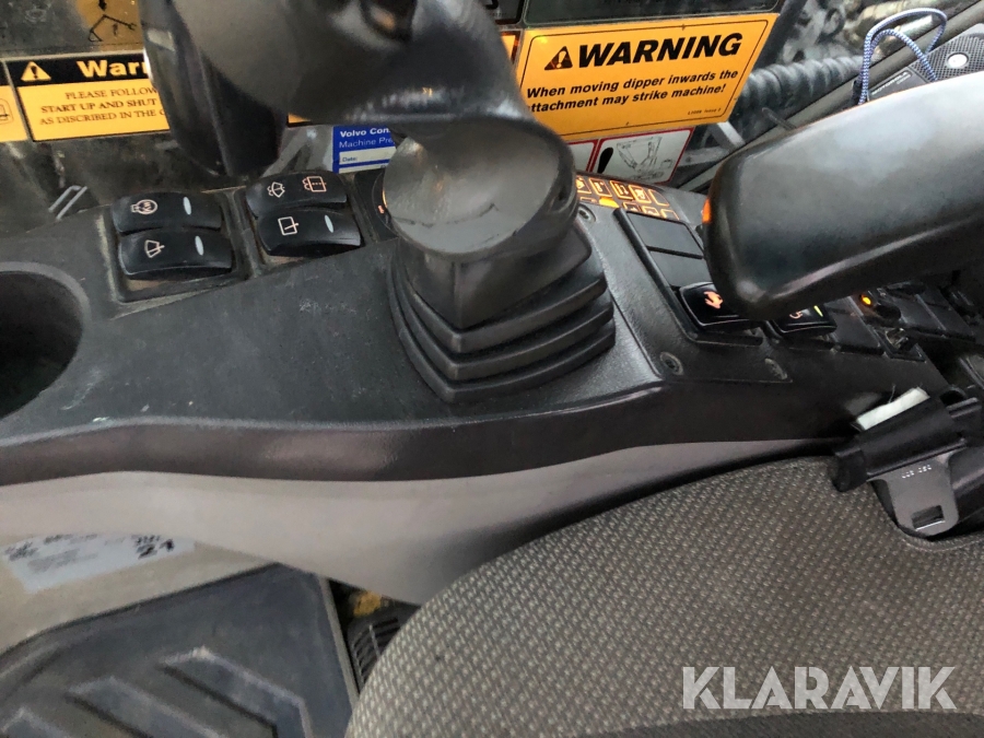 Grävmaskin Volvo EC140C med tiltrotator