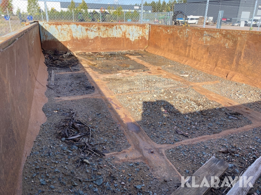 Entreprenadvagn med tipp Palms, Jönköping, Klaravik auktione