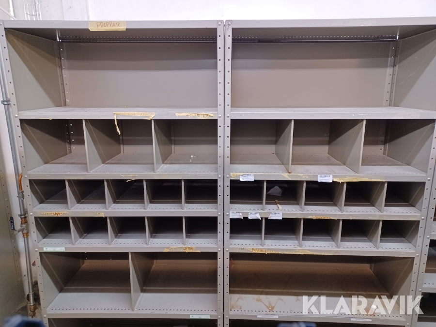 Lagerhyllor 5 st, Kinda, Klaravik auktioner