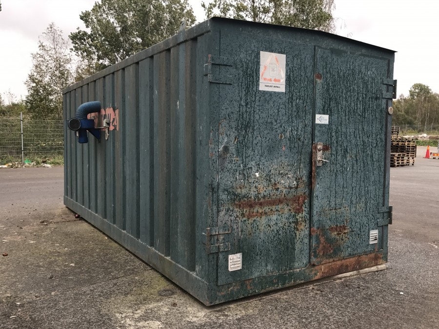 Klaravik Auktioner | Container för miljöfarligt avfall 20 fot