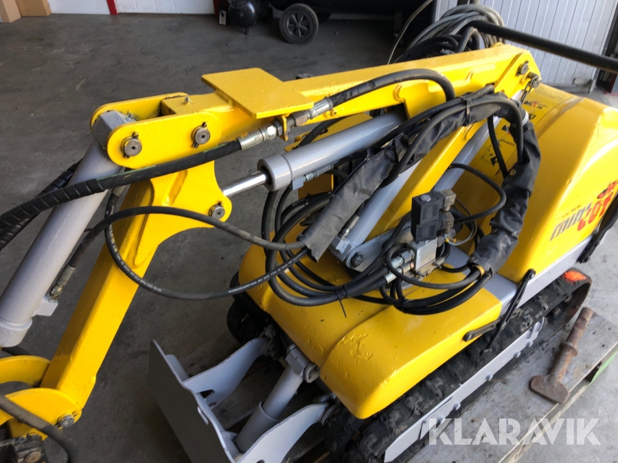 Rivningsrobot Brokk Mini cut