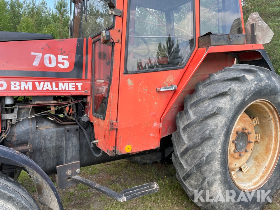 Traktor Volvo BM Valmet 705, Sunne, Klaravik auktioner
