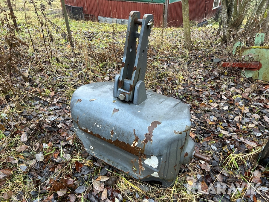 Motvikt till traktor 3-p, Sundsvall, Klaravik auktioner