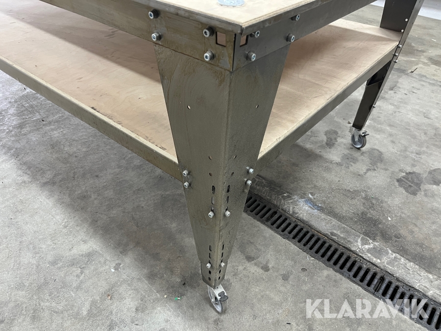 Bord med rullkulor, Östra Göinge, Klaravik auktioner