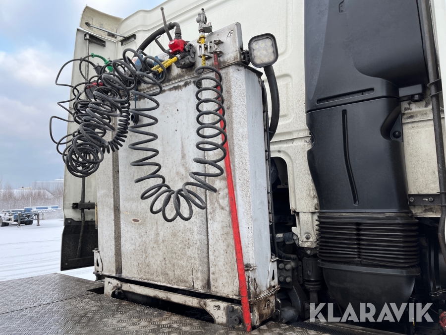 Dragbil med hydraulik DAF XF510, Norrköping,