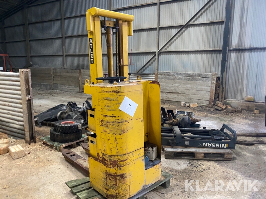 Staplare Atlet 100ST34.5, Bjuv, Klaravik auktioner