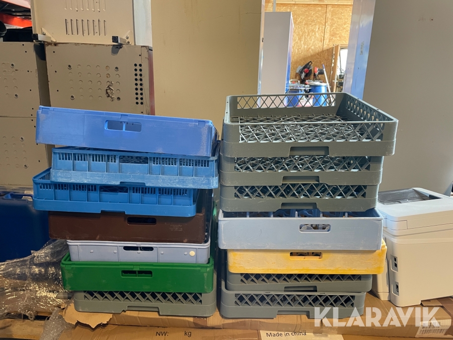 Plastbackar till diskmaskin, Karlskrona, Klaravik auktioner