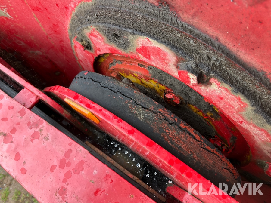 Bogserad vält Rauma Repola AT-38, Kristianstad, Klaravik auk