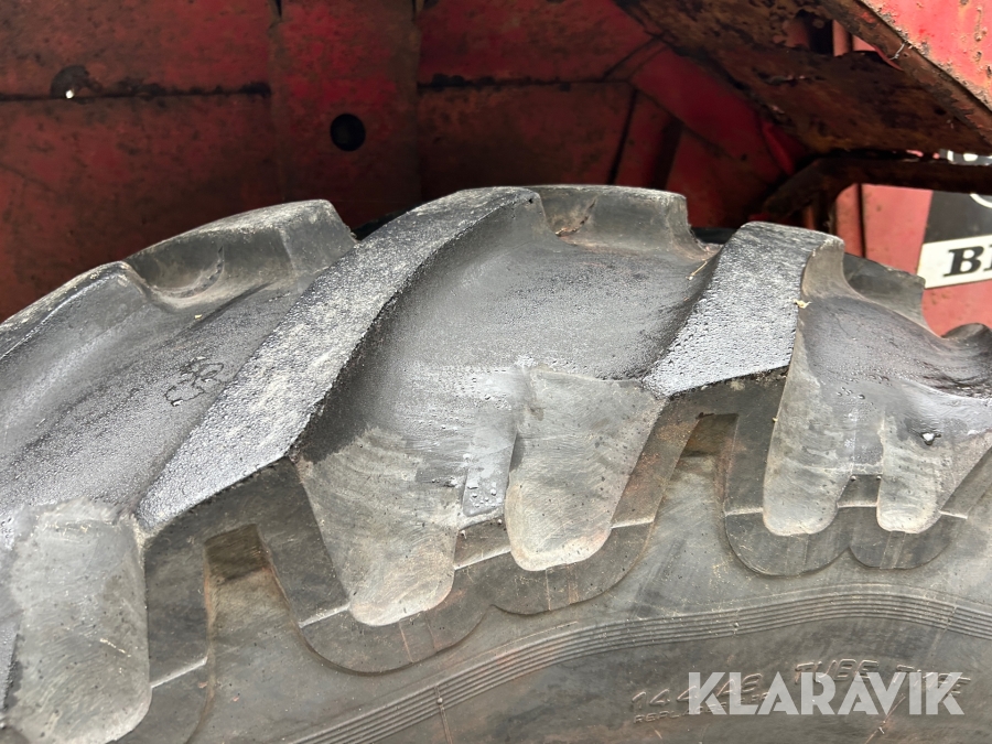 Traktor Volvo BM T 800, Halmstad, Klaravik auktioner