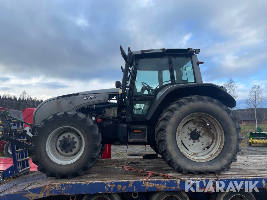 Traktor Valtra T140-4, Falun, Klaravik auktioner
