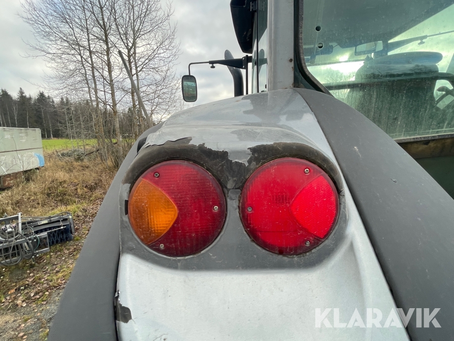 Traktor Valtra T140-4, Falun, Klaravik auktioner