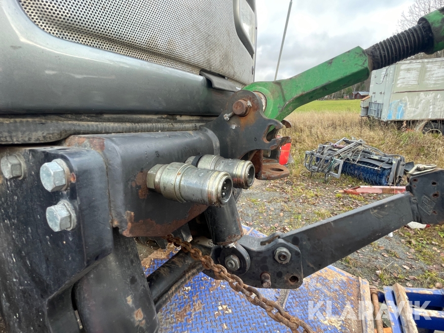 Traktor Valtra T140-4, Falun, Klaravik auktioner