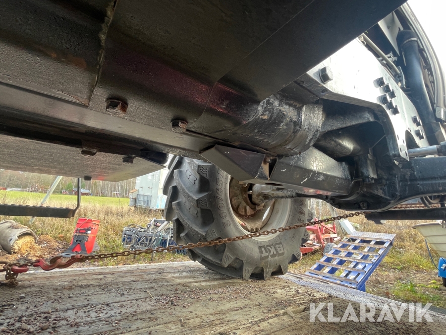 Traktor Valtra T140-4, Falun, Klaravik auktioner