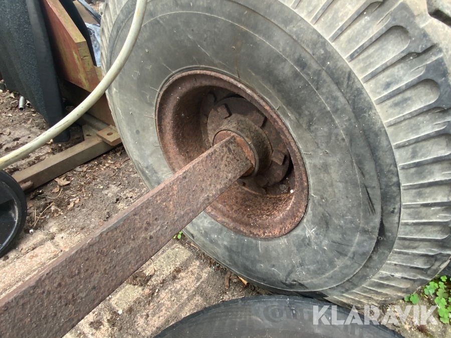 Hjulaxel, Sjöbo, Klaravik auktioner