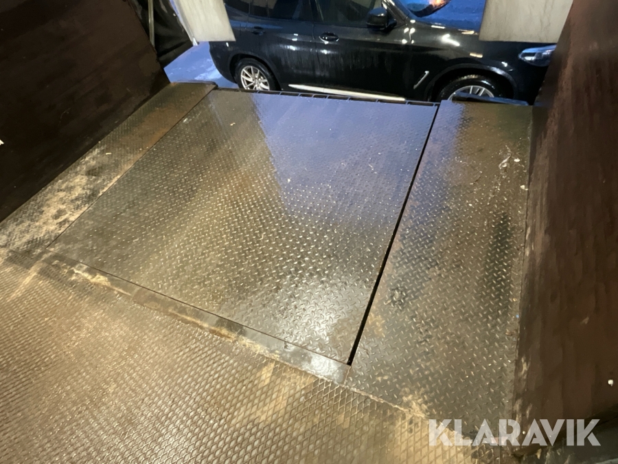 Lastkaj hydraulisk, Stockholm, Klaravik auktioner