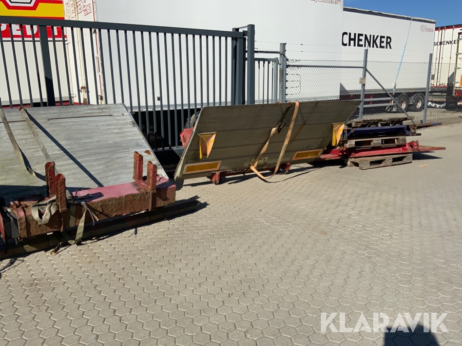 Bakgavelliftar 2st och bryggor 2st Zepro, Skara, Klaravik au