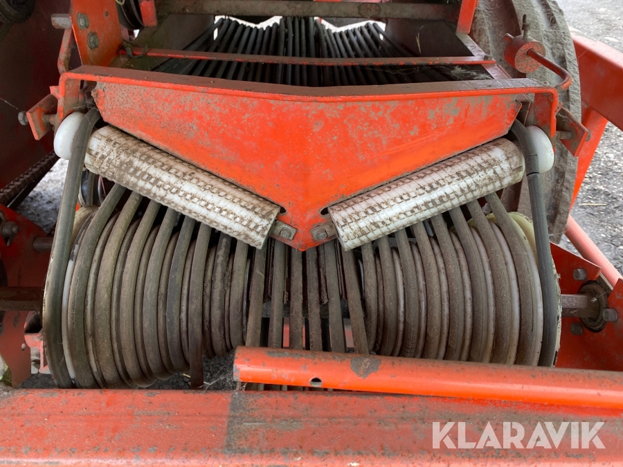 Klaravik Auktioner | Potatissättare med kupaggregat Structural