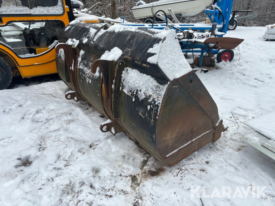 Skopa Volvo BM, Falkenberg, Klaravik auktioner