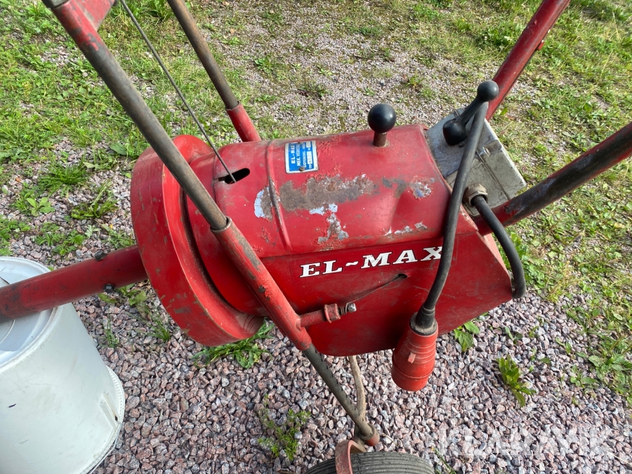 Muttermaskin Elmax N83, Sandviken, Klaravik auktioner