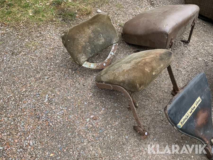 Diverse säten för veteranbil, Mariestad, Klaravik auktioner