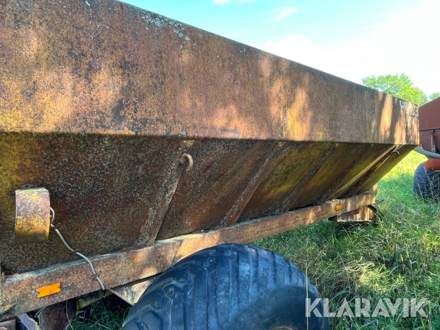 Gödselspridare Hills HS6, Norrtälje, Klaravik auktioner