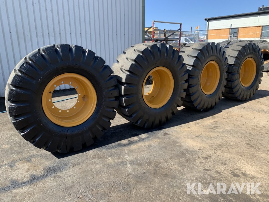 Entreprenadhjul Goodyear RL-5K 20.5 - R25 4 st