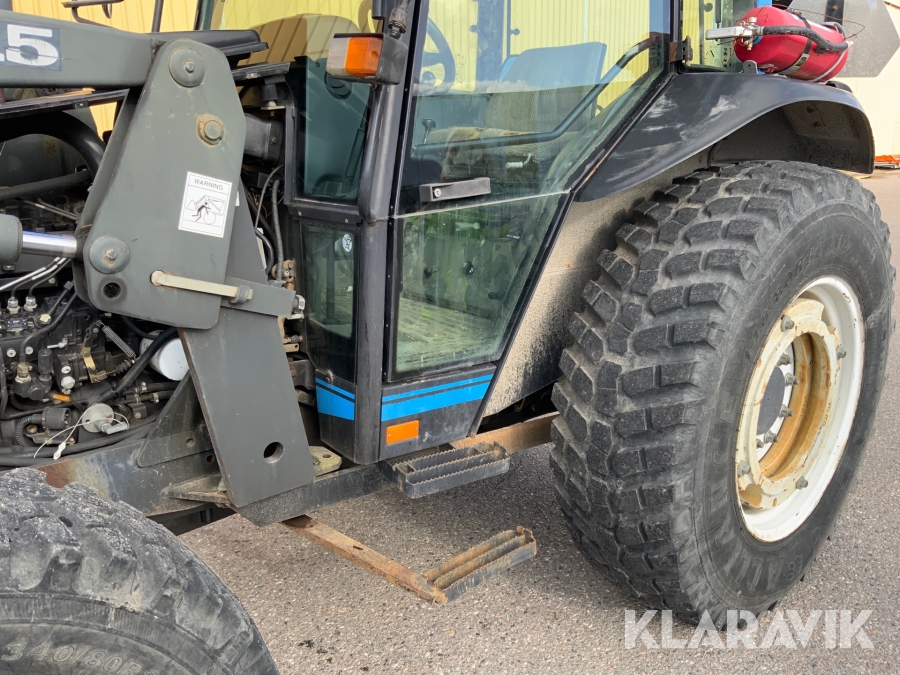 Traktor Valmet 600, Lekeberg, Klaravik auktioner