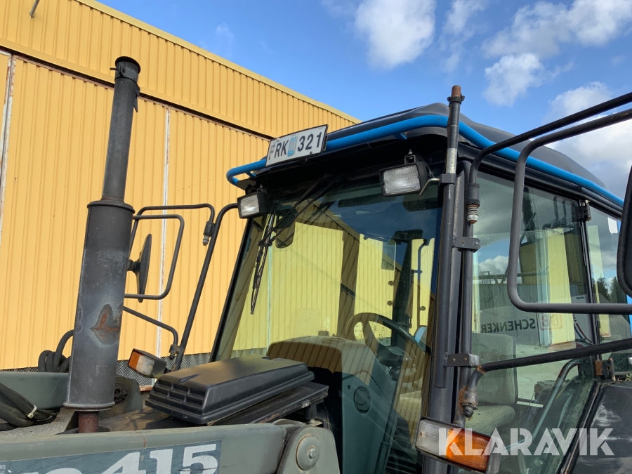 Traktor Valmet 600, Lekeberg, Klaravik auktioner