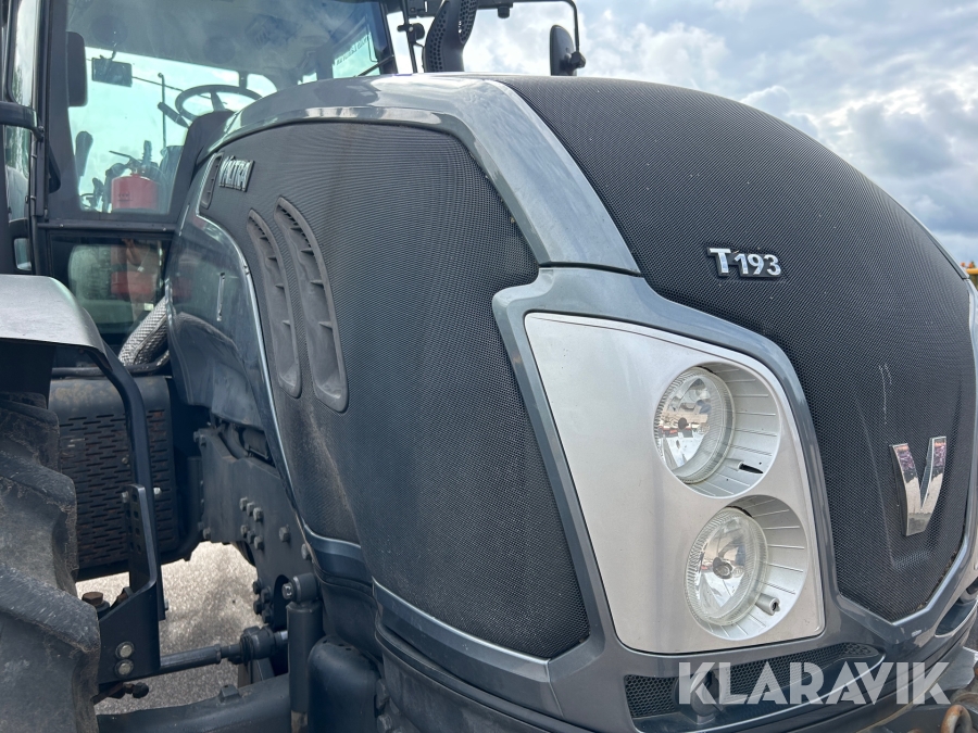 Traktor Valtra T193, Hylte, Klaravik auktioner