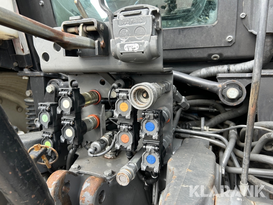 Traktor Valtra T193, Hylte, Klaravik auktioner