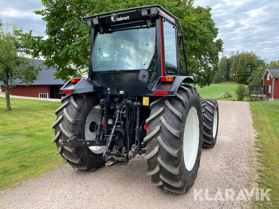 Klaravik Auktioner | Traktor Valmet 365
