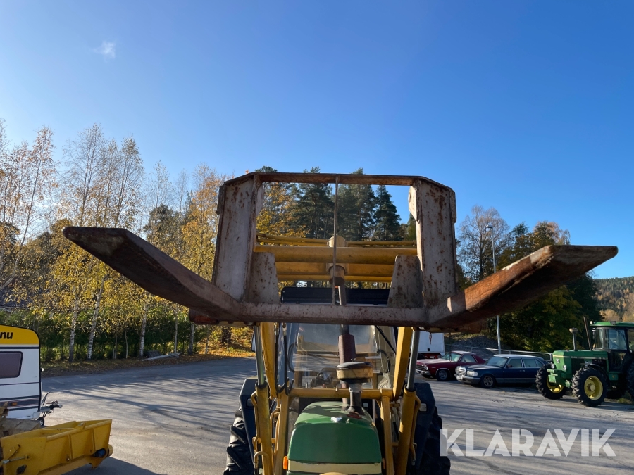 Traktor John Deere 3130, Eda, Klaravik auktioner