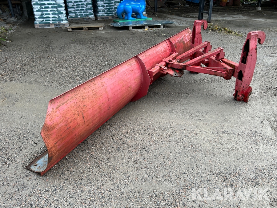 Isskrapa till utomhusskridskobana, Sundsvall, Klaravik aukti