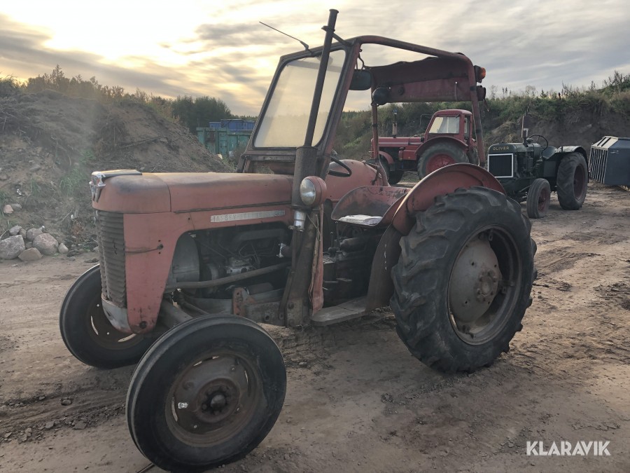 Traktor Massey Ferguson 25