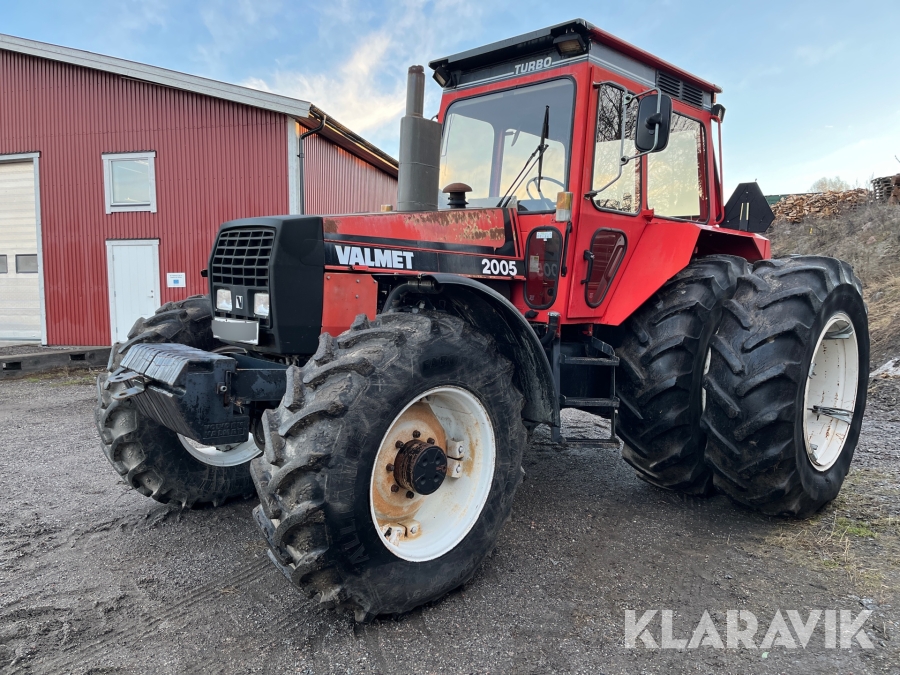 Traktor Valmet 2005-4, Norrtälje, Klaravik auktioner