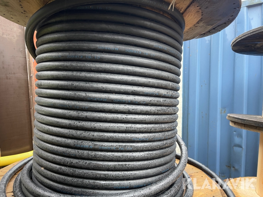 Jordkabel på kabeltrumma AXQJ 4x95/29, Göteborg, Klaravik au