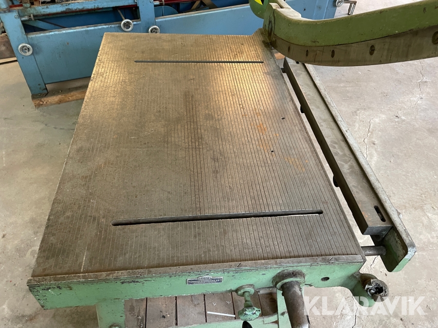 Slagsax Luna, Munkedal, Klaravik auktioner