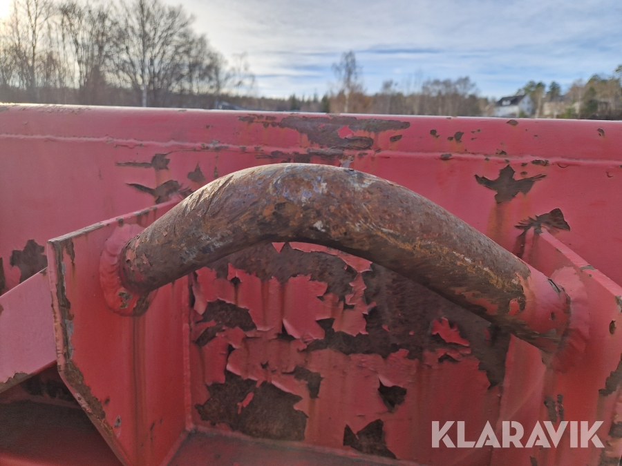 Maskinflak, Huddinge, Klaravik auktioner