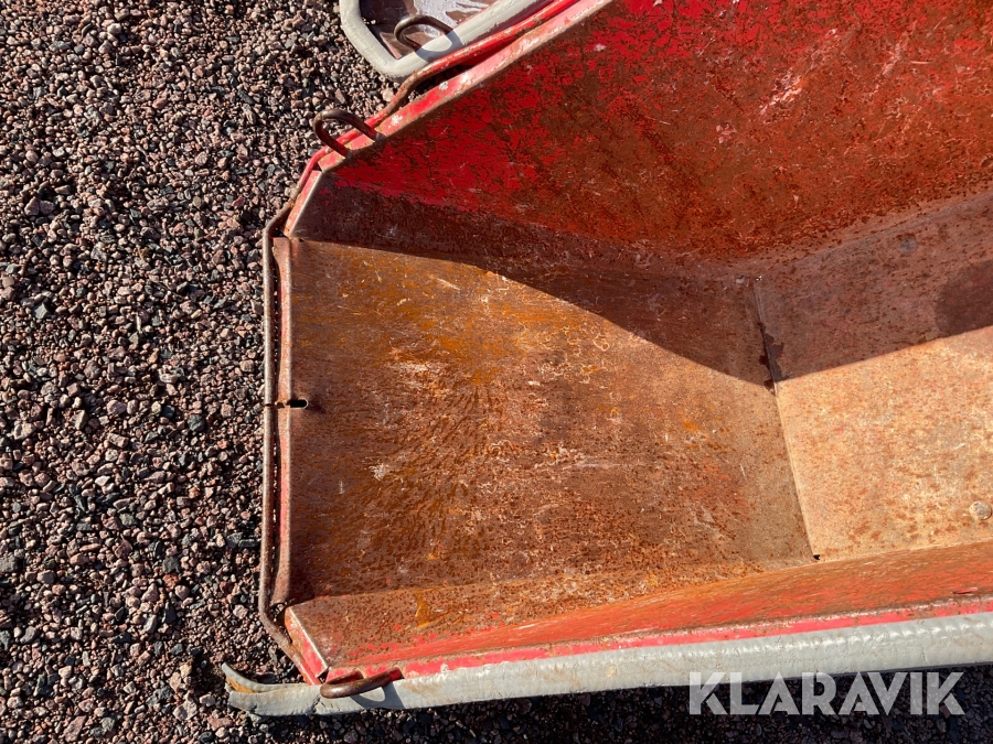 Fodervagn Starke Arvid 14000-PU, Jönköping, Klaravik auktion