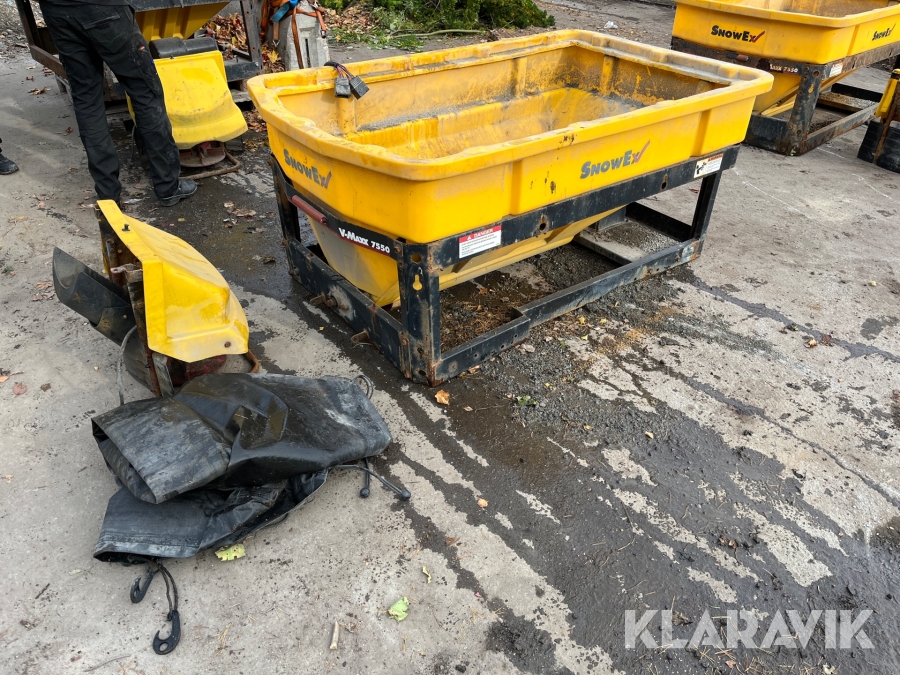 Sandspridare Snowex V-Max 7550, Upplands-Bro, Klaravik aukti