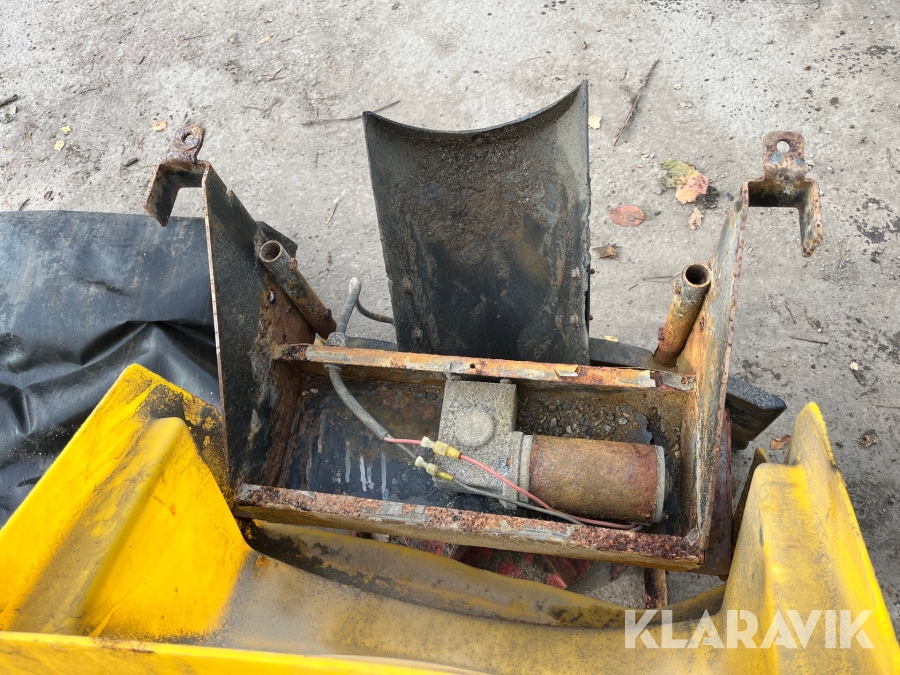 Sandspridare Snowex V-Max 7550, Upplands-Bro, Klaravik aukti