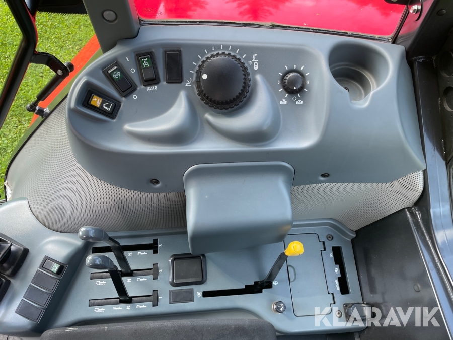 Traktor McCormick CX95, Arvika, Klaravik auktioner