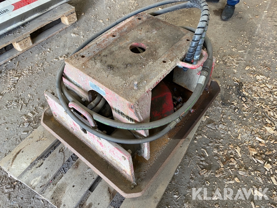 Klaravik Auktioner | Maskinpadda Liacon LEC 40